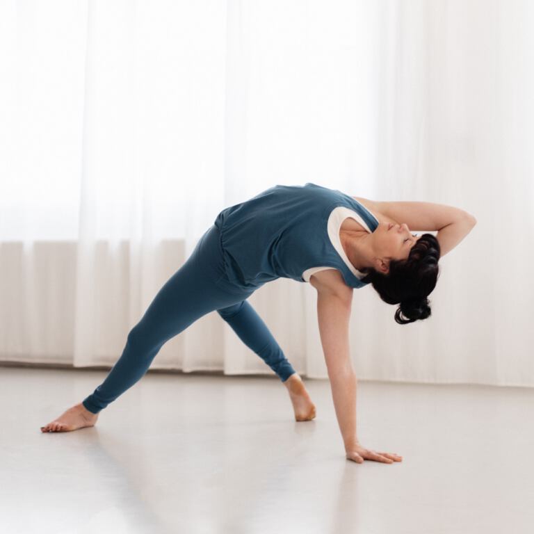 Jivamukti Yoga Roots Hamburg - RootsYoga